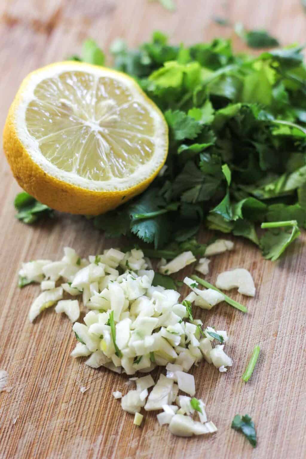 Cockles recipe with white wine and garlic butter - The Top Meal