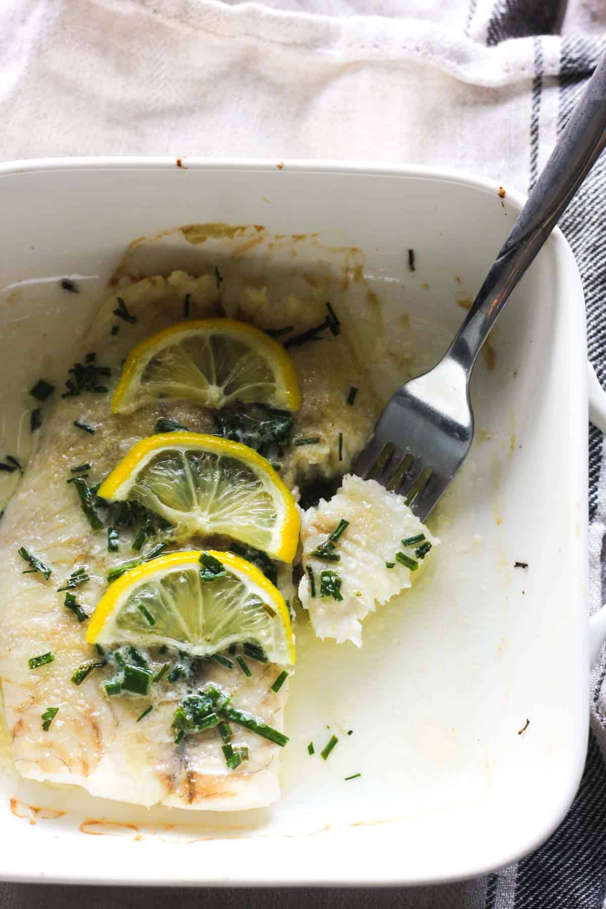 Baked fluke recipe with chives and lemon butter - The Top Meal