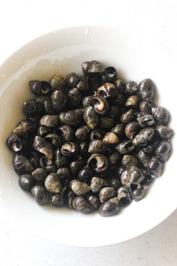How to Cook Periwinkles with Garlic and Wine - The Top Meal