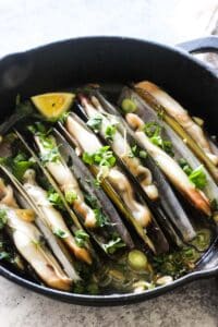EASY Sauteed razor clams Spanish style - The Top Meal