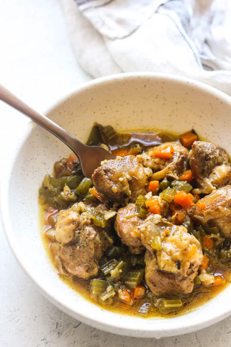 Smothered Turkey Knuckles Recipe - The Top Meal